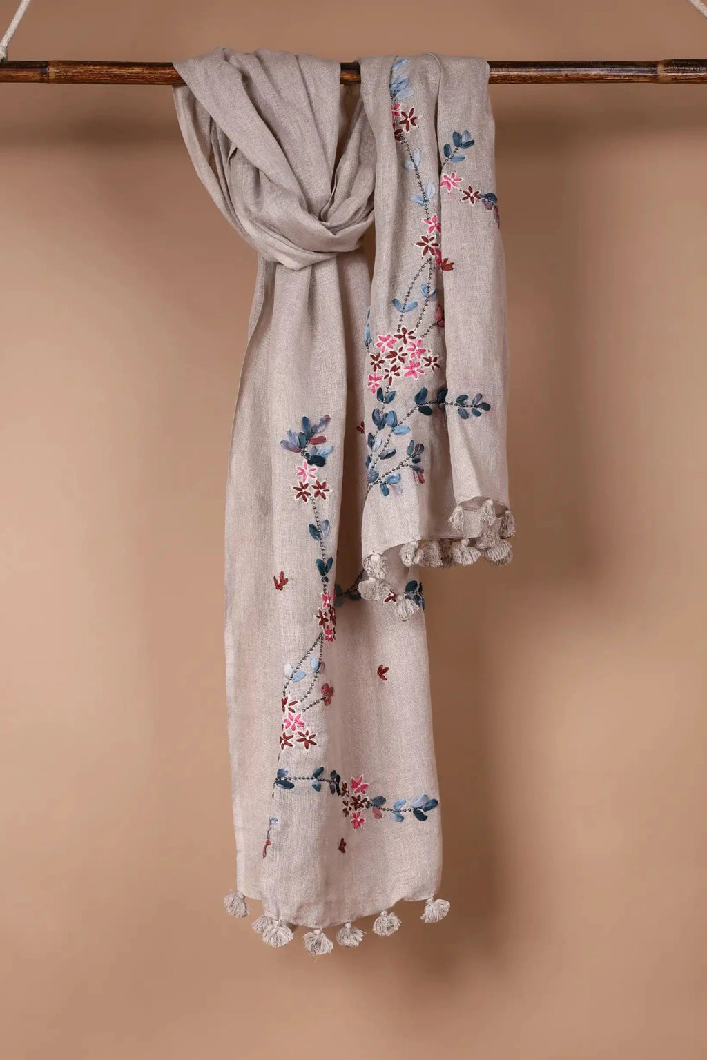 Explore Beautiful Linen stoles Online | Madhurya Collection – madhurya.com
